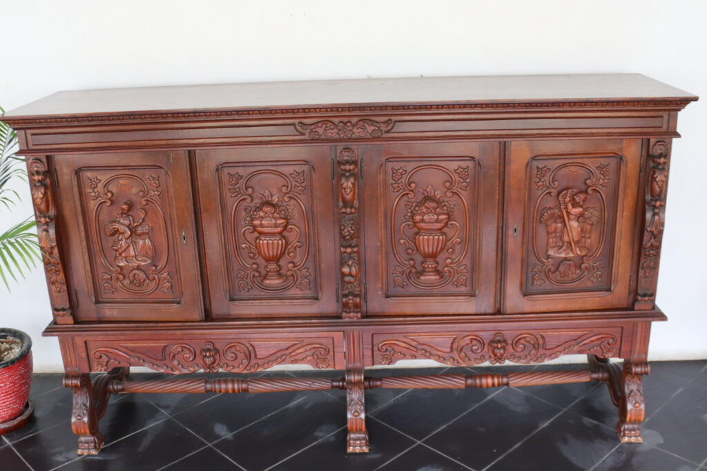 Antique Sideboard Cabinet, Reinassance Style, 1900s, Oak Wood. – Milele ...